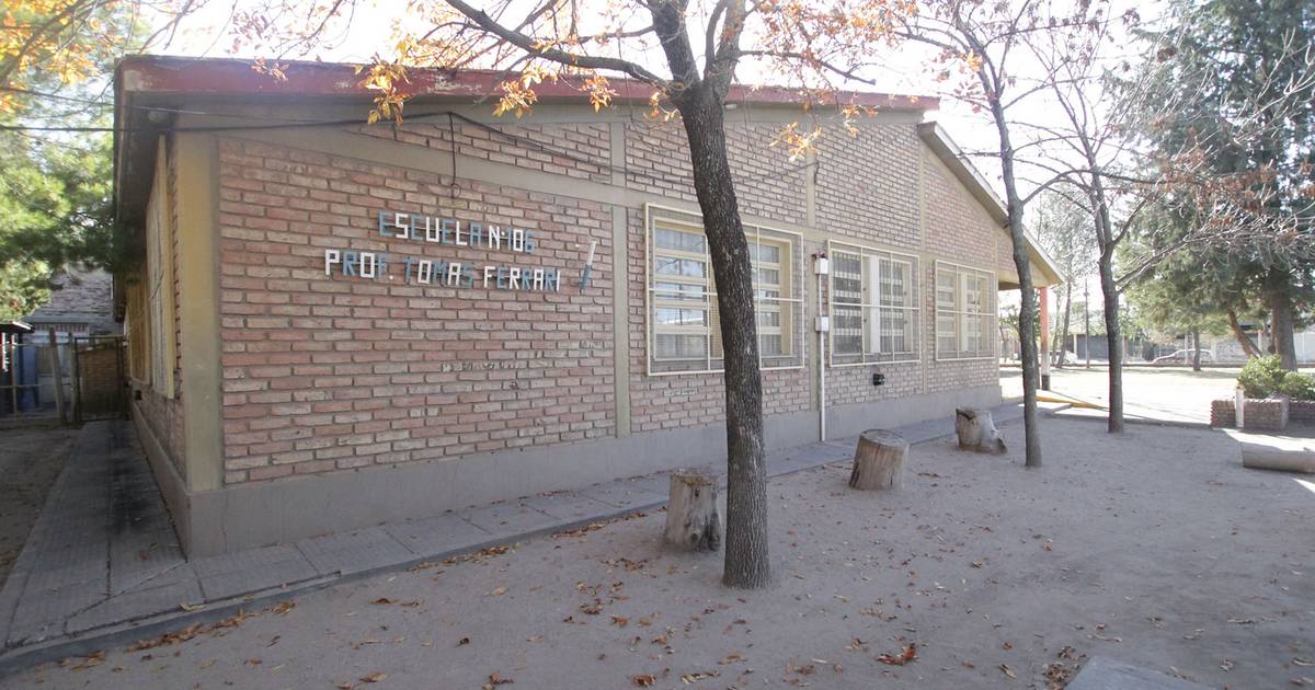 La escuela "Tomás Ferrari" busca que le donen una heladera o un freezer ...