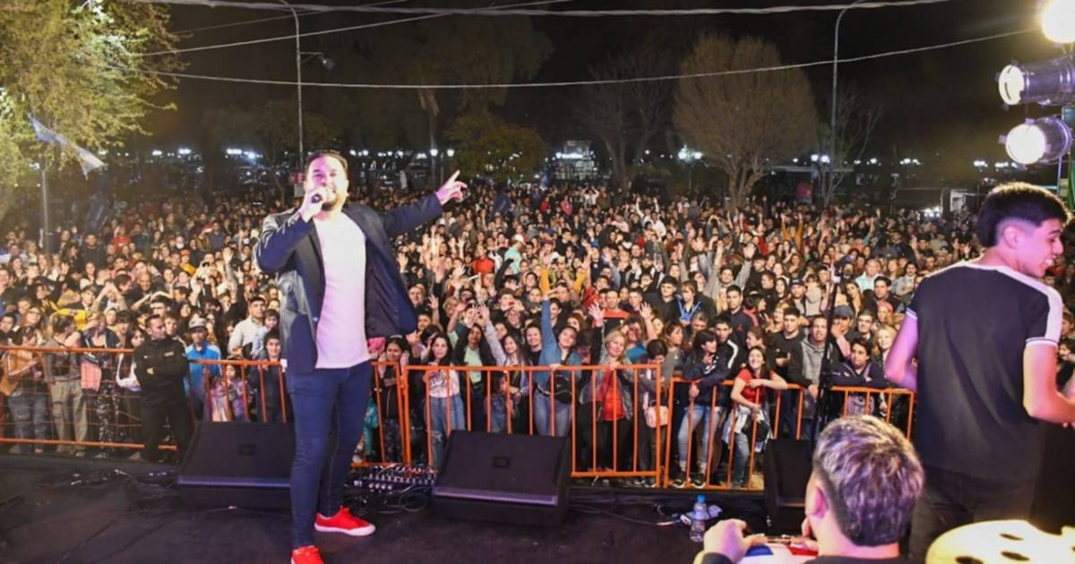 Con gastronomía, música y bailes, San Luis festejó 428 años de ...