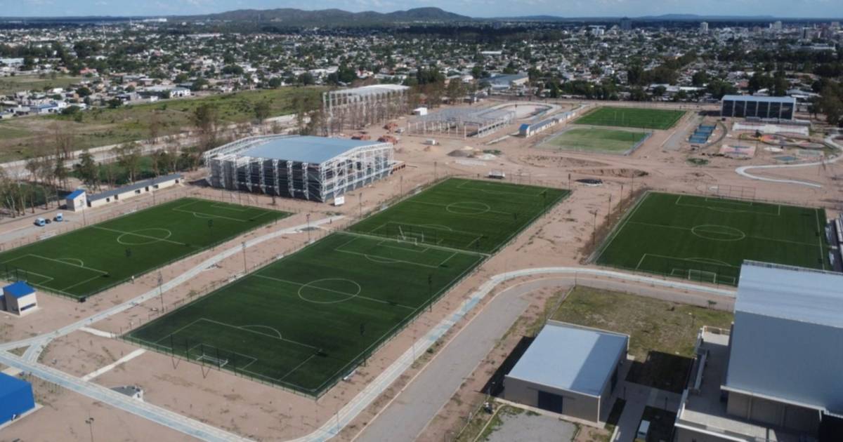 La Villa Deportiva vuelve el 8 de enero: ¿privatizada? | El Diario de ...